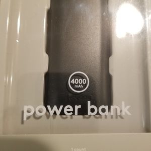 heyday | Cell Phones & Accessories | Heyday Portable Chargers Bundle Of ...